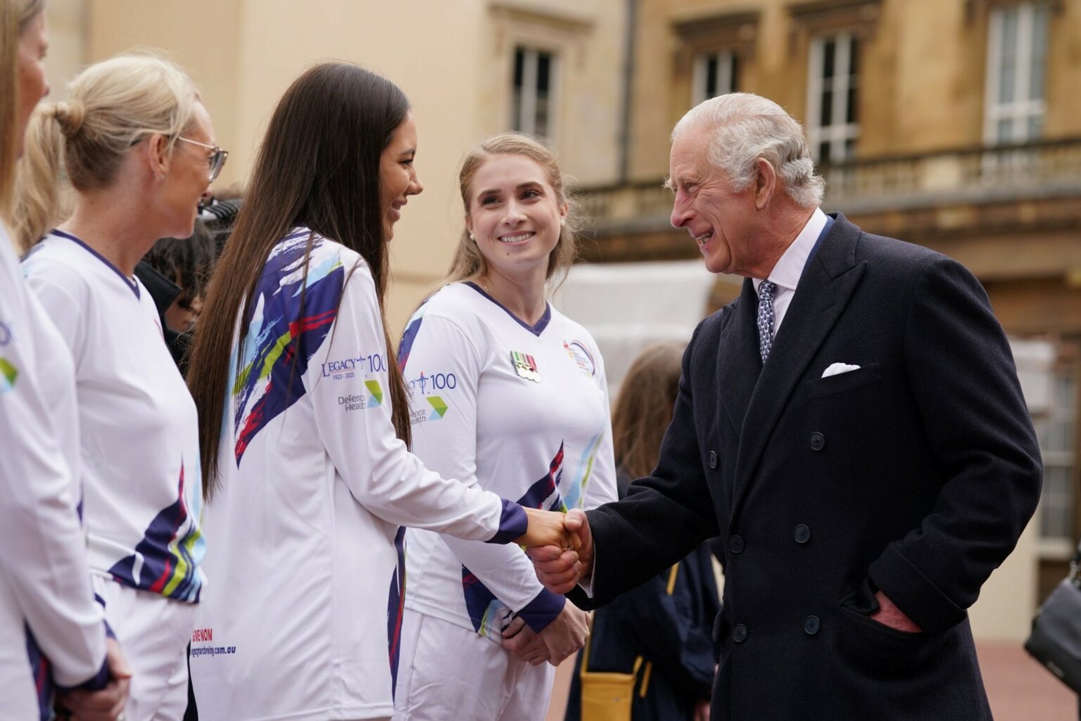 Legacy flame receives royal welcome in London | Legacy